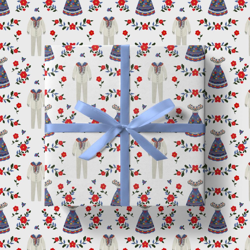 Popobell Studio | Colombian Outfit Wrapping Paper